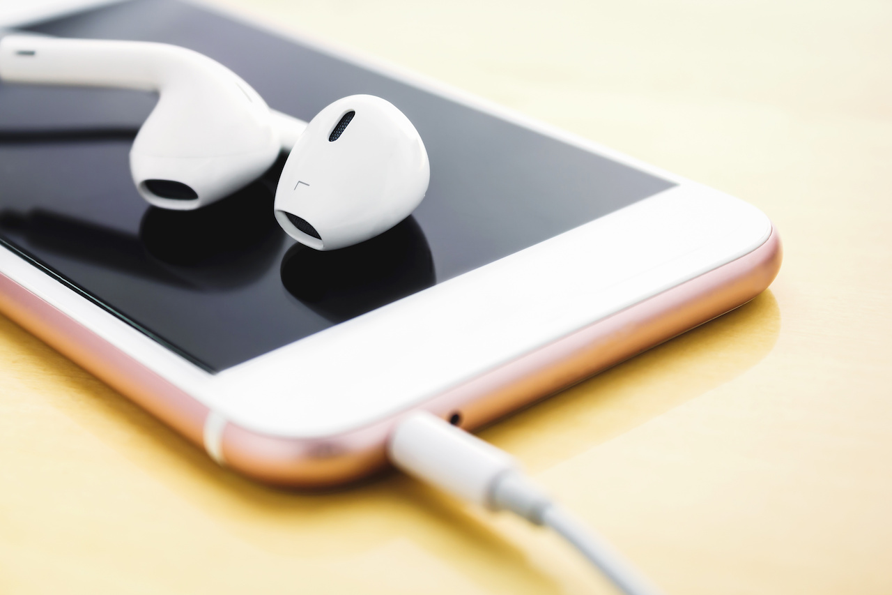 iPhone 12, gli auricolari EarPods non saranno inclusi